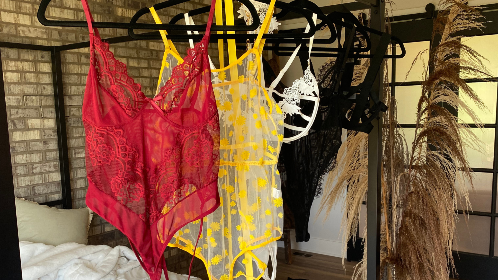 Where to Find Clothing For Your Boudoir Shoot || The Brava Studio